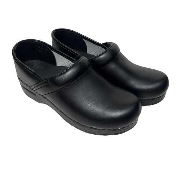Dansko | Shoes | Dansko Matte Black Heeled Professional Clogs | Poshmark
